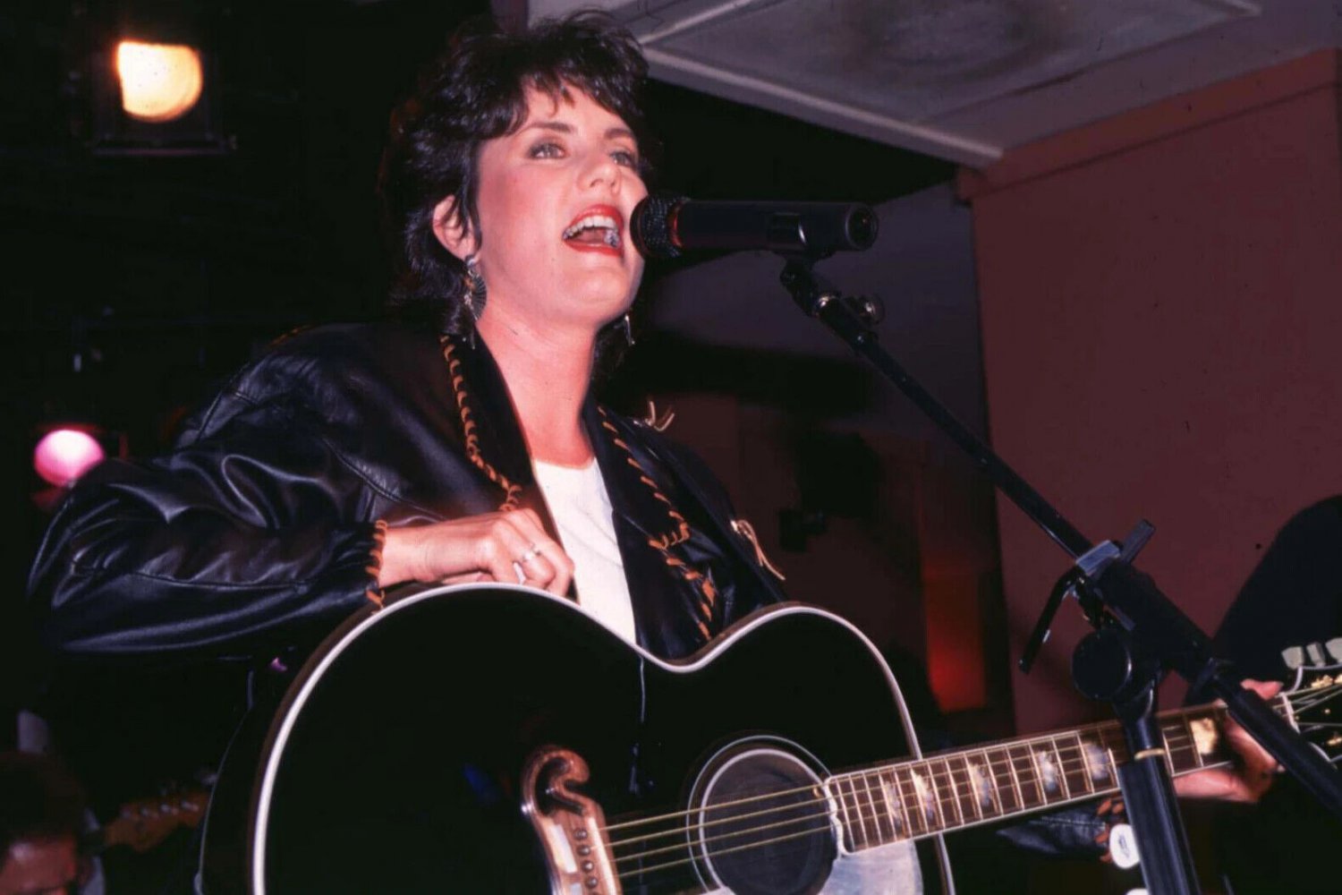 BEAUTIFUL HOLLY DUNN 5X7 Photo