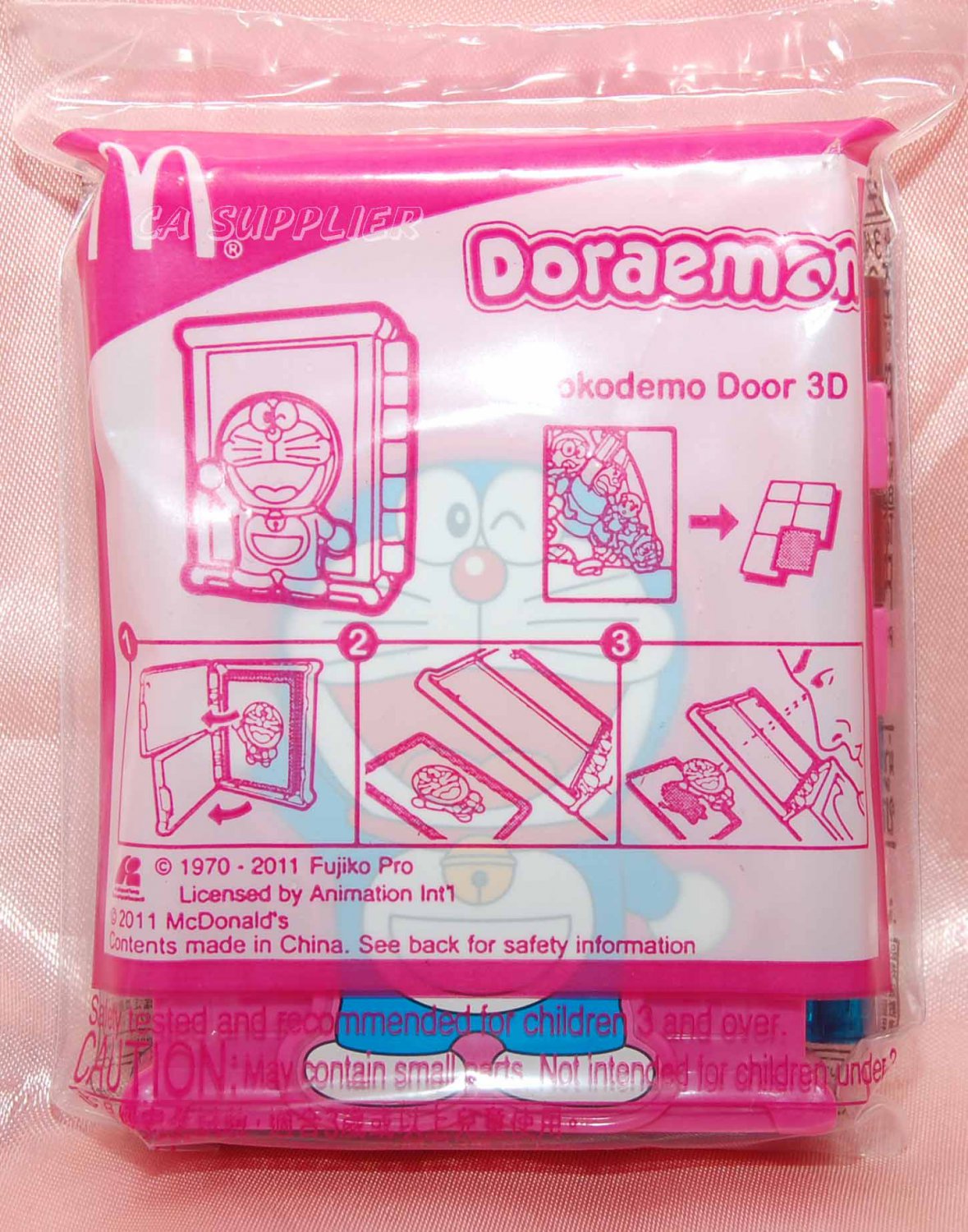 2011 McDonald's Happy Meal Toy Doraemon Dokodemo Door 3D