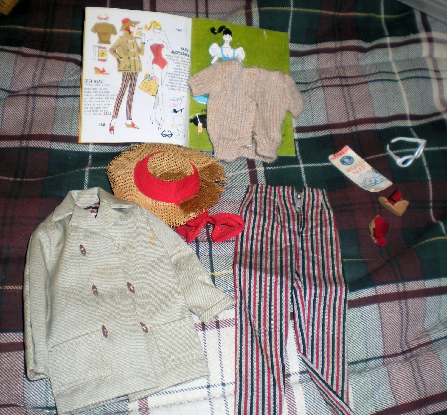 Barbie's Open Road Outfit #985 Circa 1961-1962.