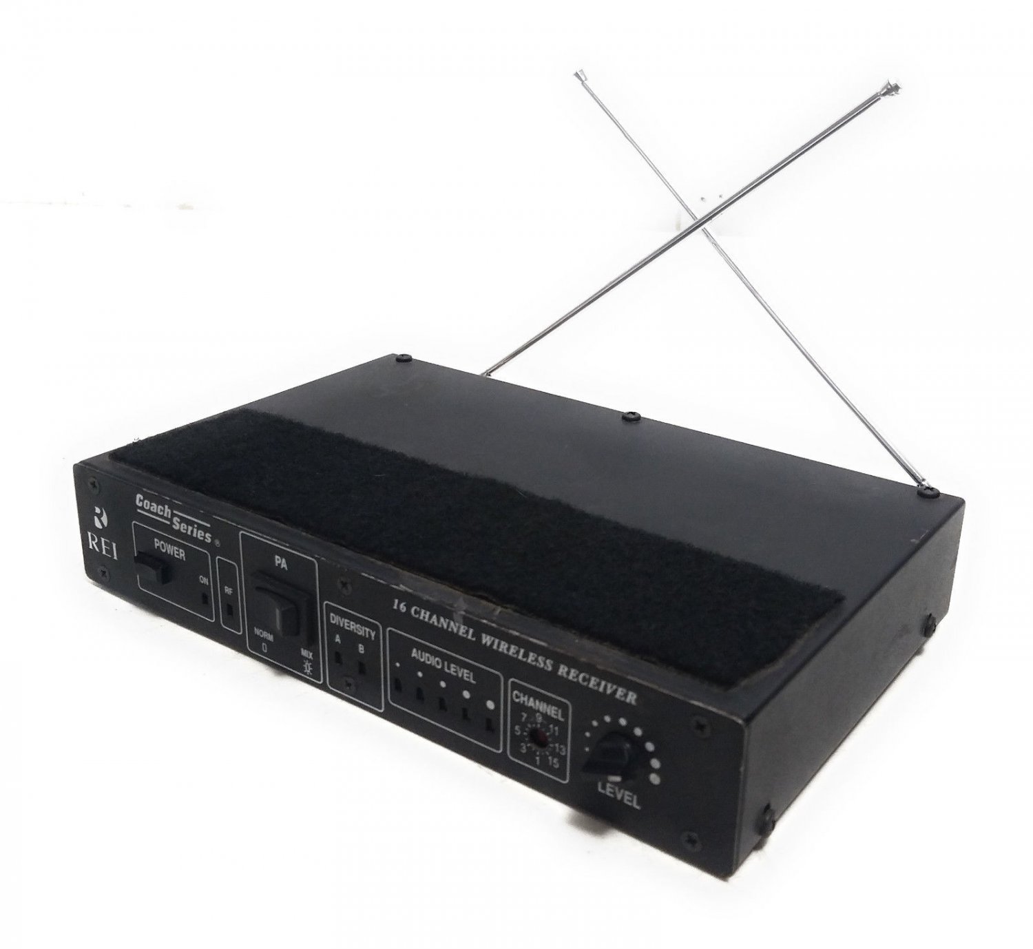 REI Coach Series 16 Channel Wireless Receiver for Microphone - 700862