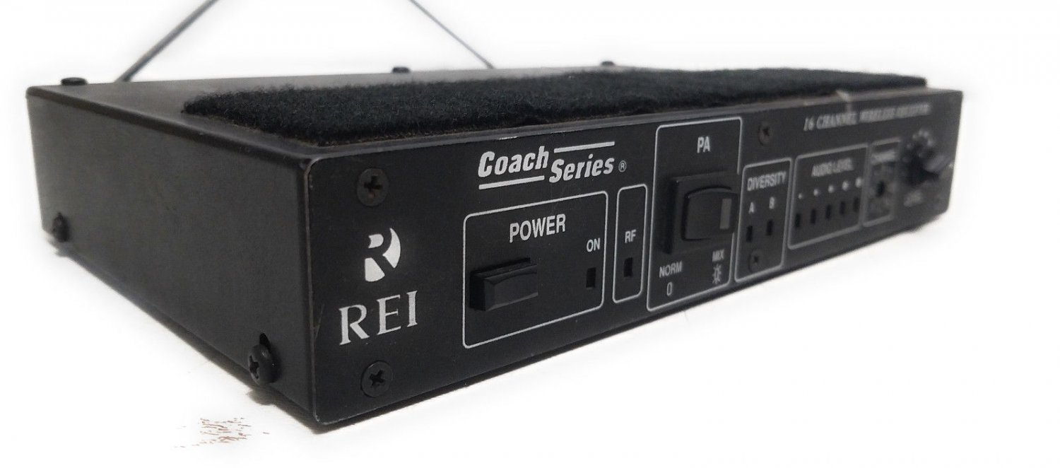 REI Coach Series 16 Channel Wireless Receiver for Microphone - 700862