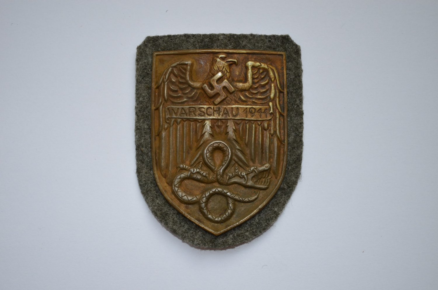 WWII GERMAN BADGE WARSAW SHIELD