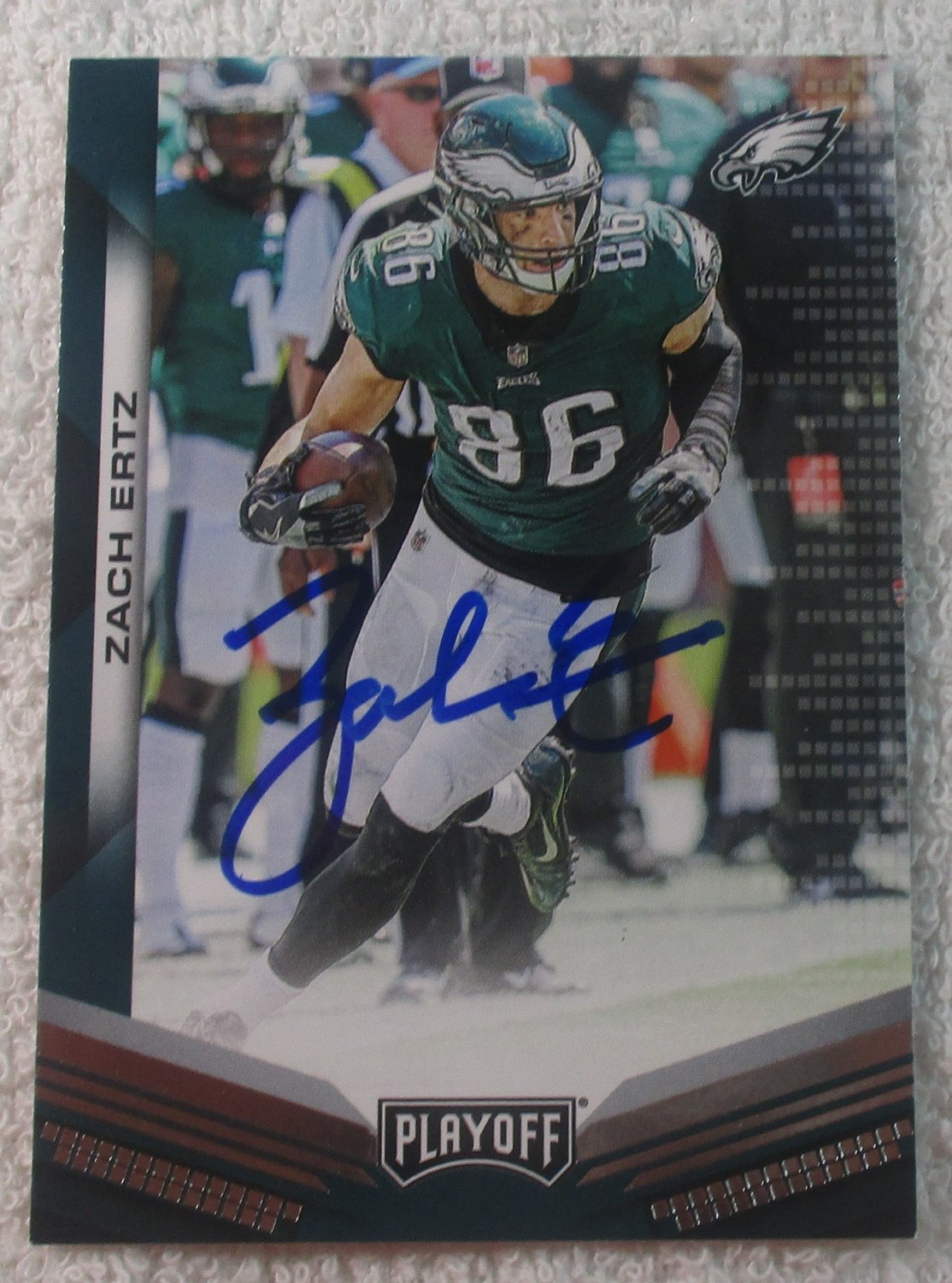 Zach Ertz Autographed Card Eagles No COA Zach Ertz Autographed Card Eagles No COA