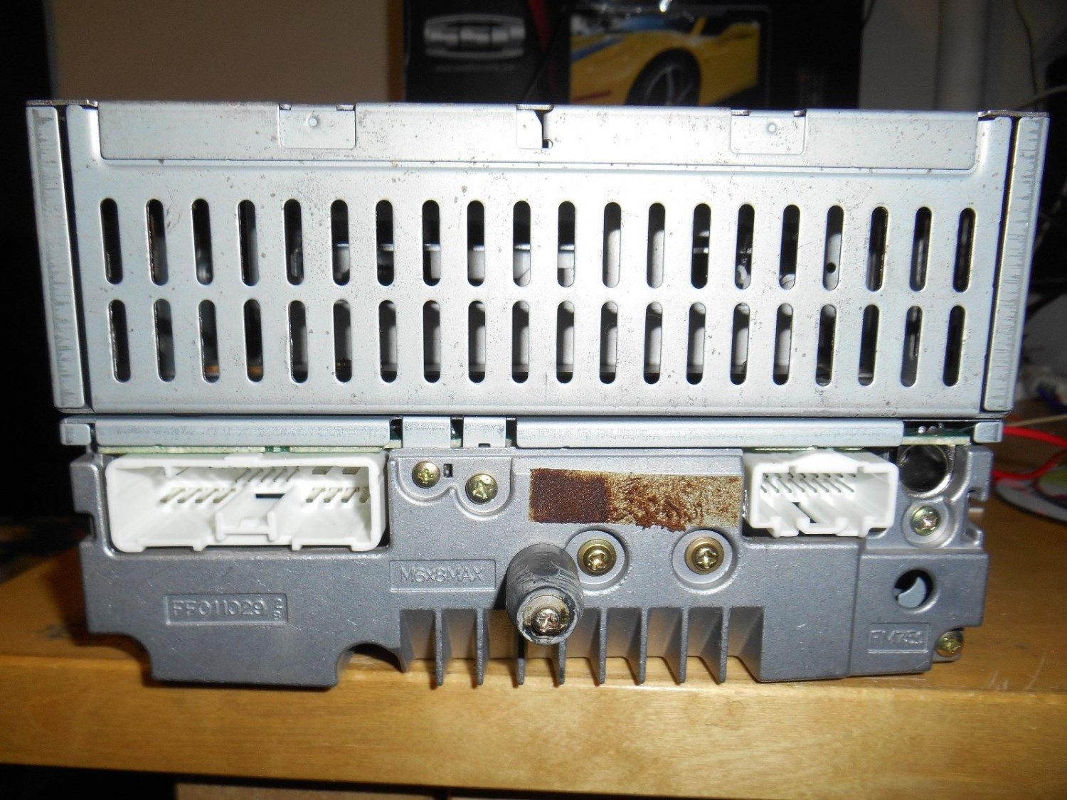 FF011029 Factory Clarion In-Dash Multi-function audio system AM/FM/CD