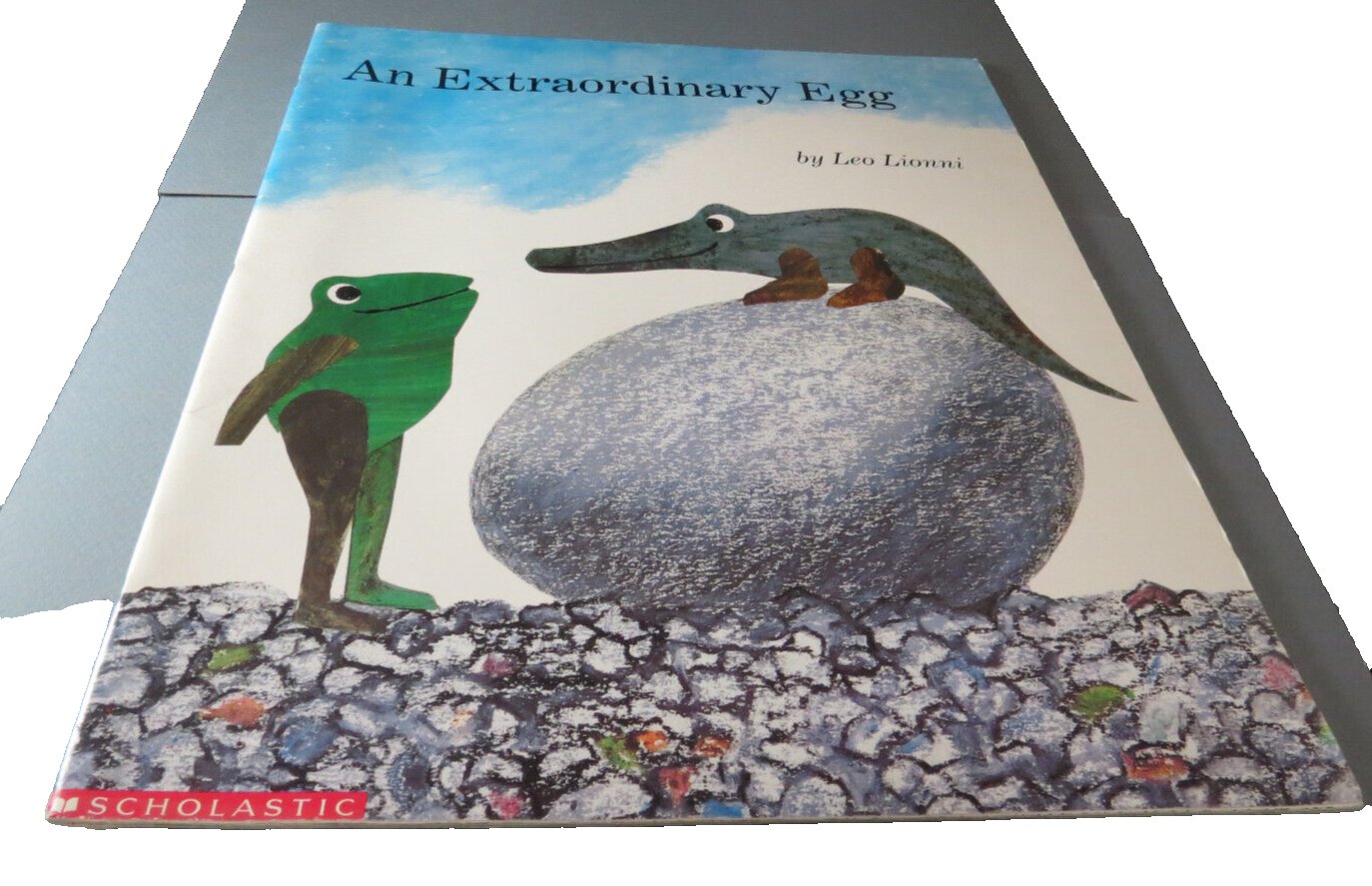An Extraordinary Egg Scholastic Children's "Big Book" First Scholastic ...