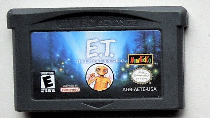 2001 Newkidco E.T The Extra-Terrestrial For The Game Boy Advance ...