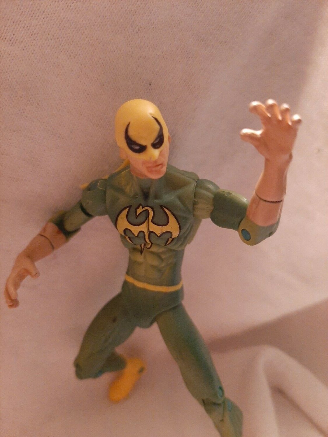 MARVEL UNIVERSE 3.75" IRON FIST FIGURE