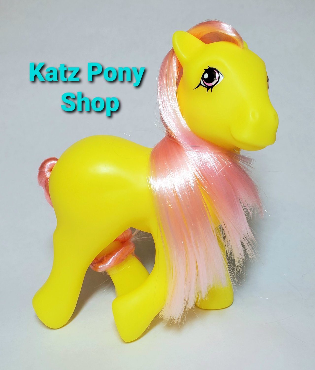 Blank Create Your Own Yellow Trotting Pony