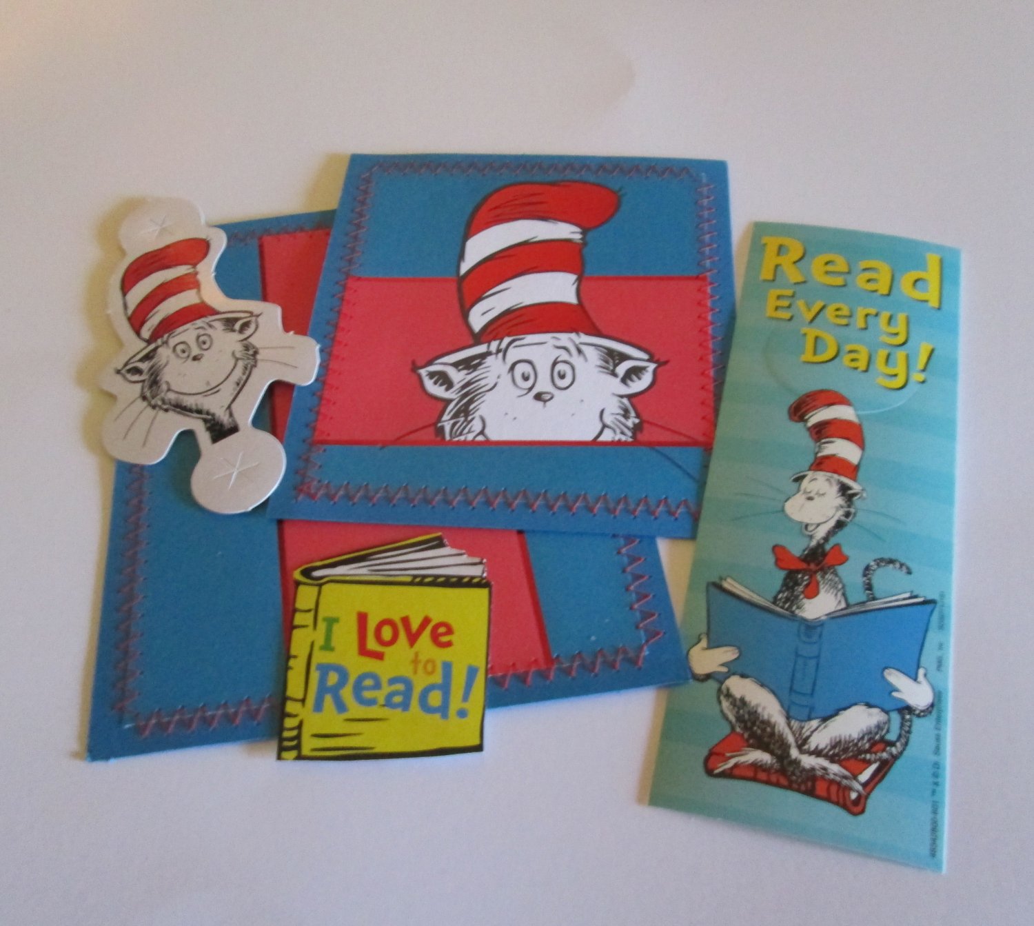 l54 Cat In The Hat read - Sewn Mat and Piece - Mat Set