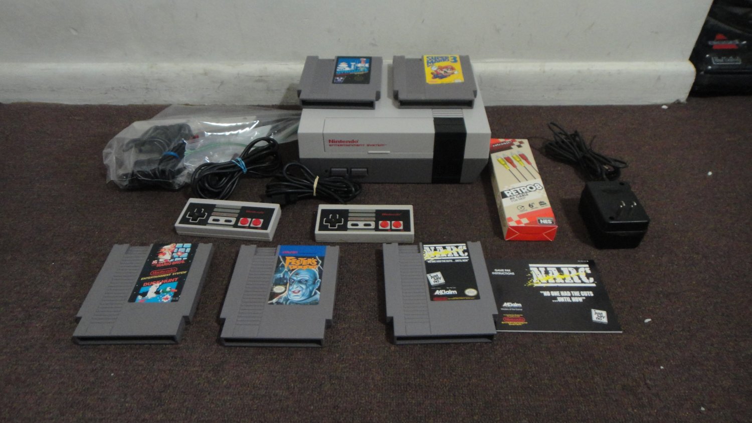 NINTENDO NES Video Game Console - Nice and Working Condition ...