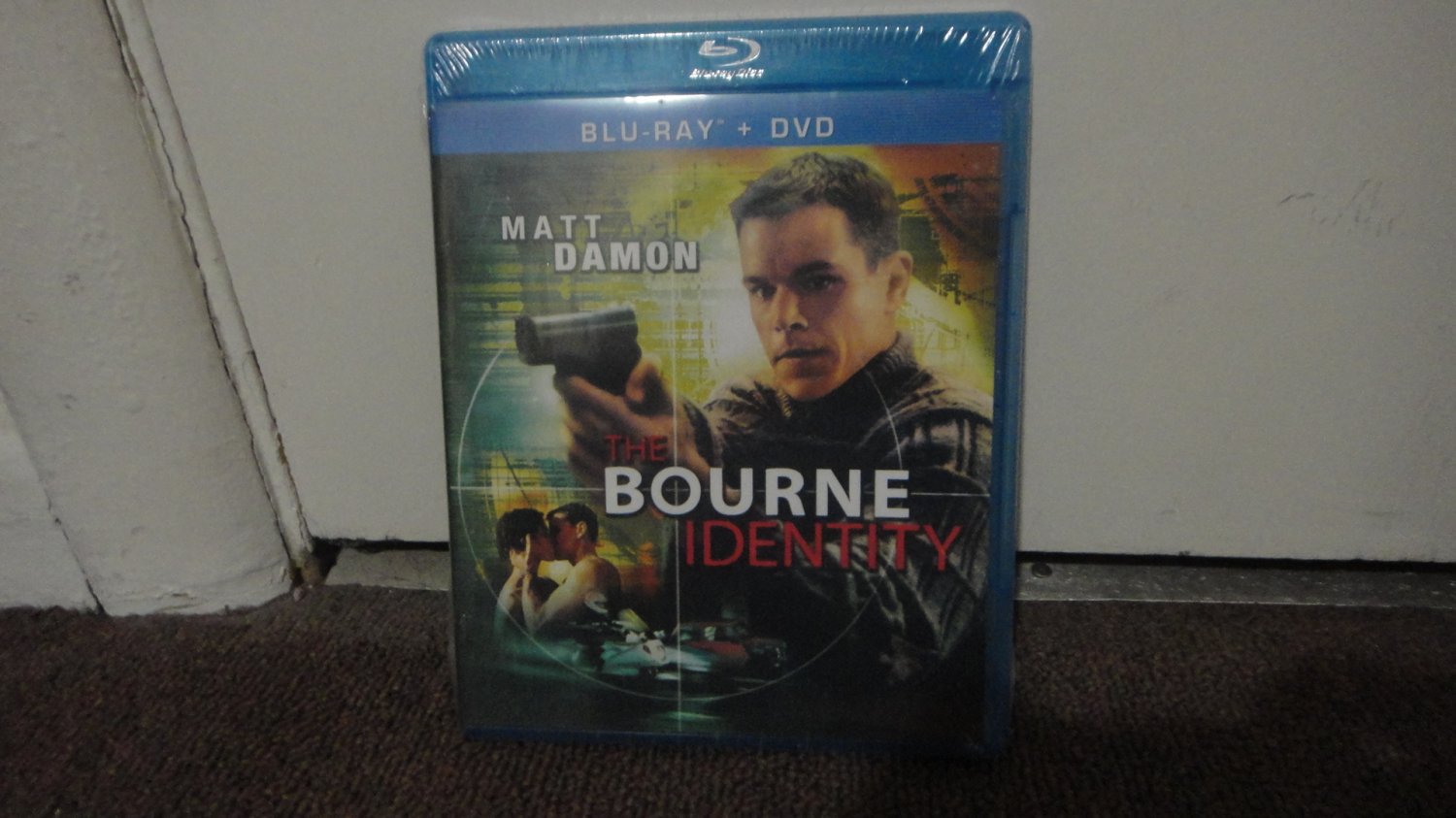 The Bourne Identity - Matt Damon Blu Ray & DVD on 1 Disc New and Sealed ...