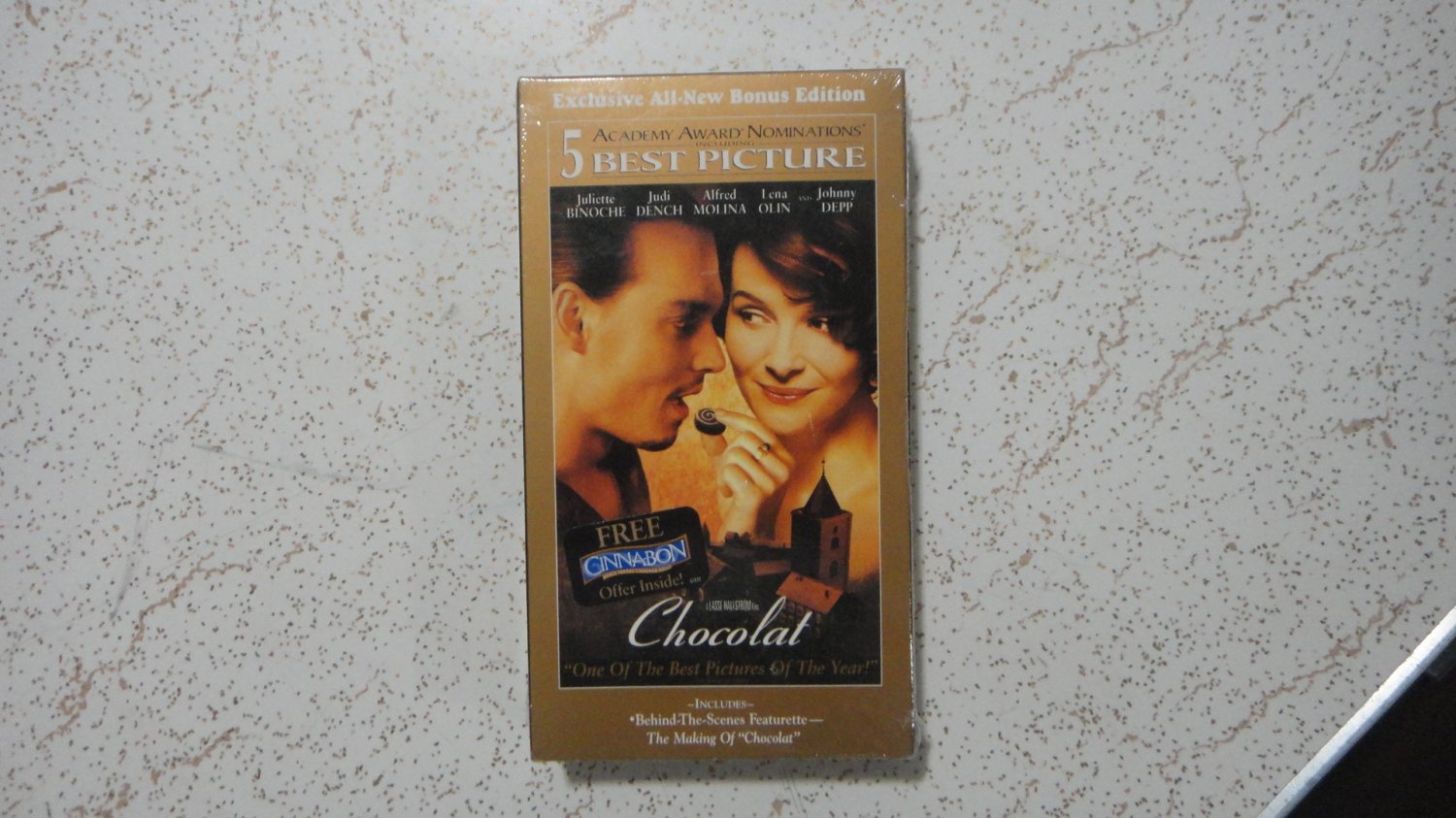 CHOCOLAT - VHS, Sealed and new...LooK!