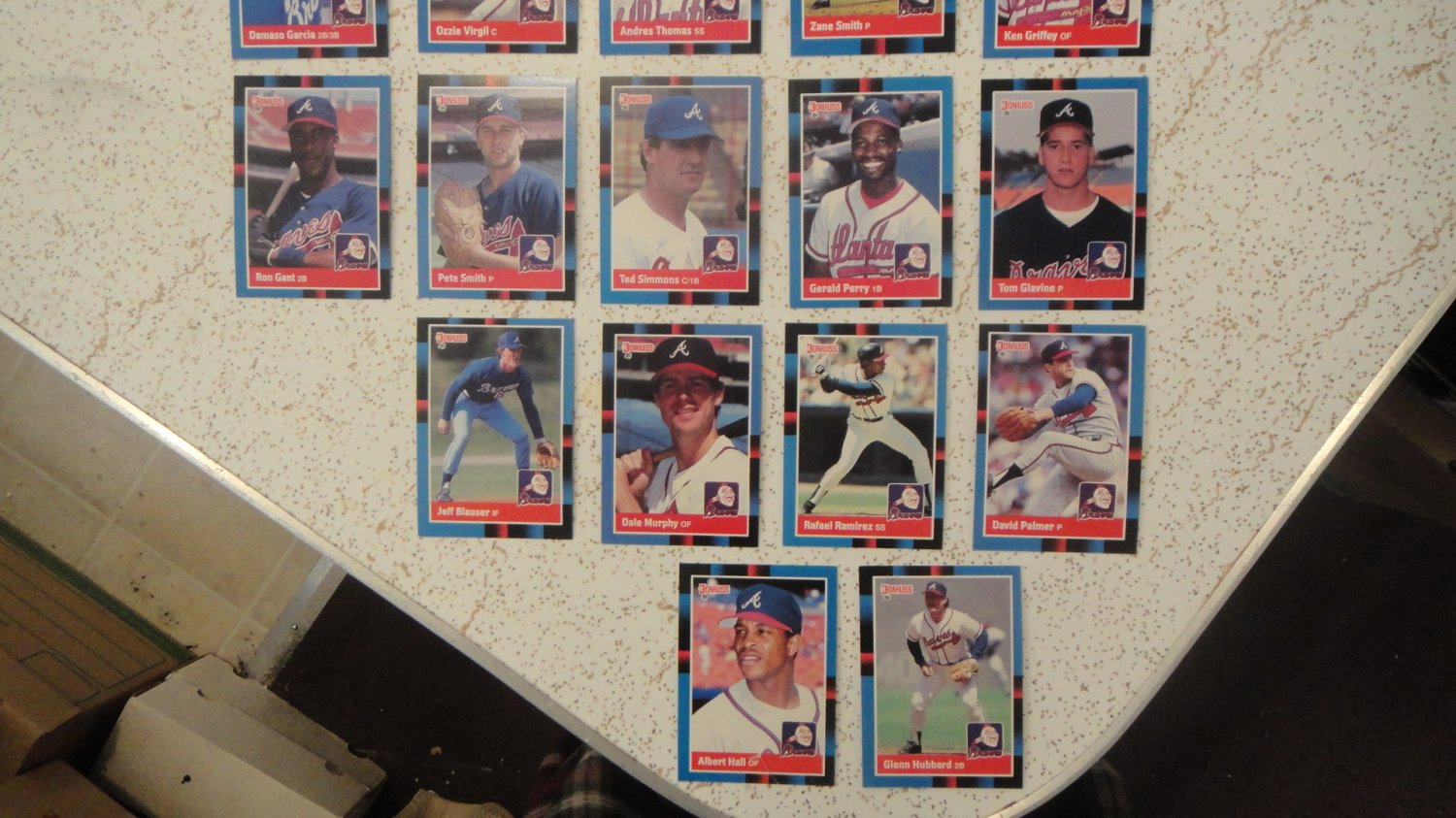 Atlanta Braves Baseball Card lot of 21..1988 Donruss VG-Nr mnt. cond. LooK!