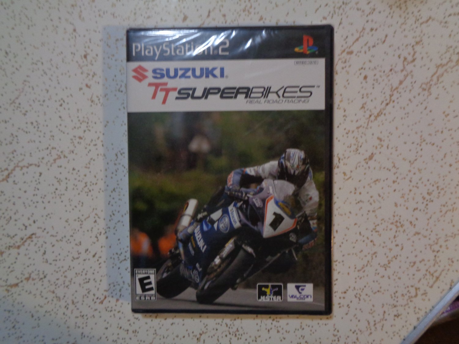 Suzuki TT Superbikes: Real Road Racing Authentic PlayStation 2 Game ...