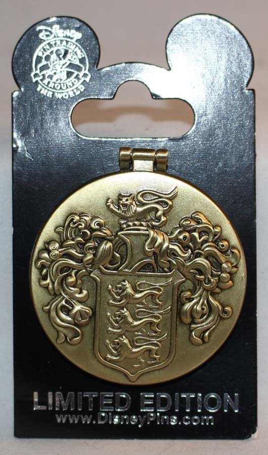 Walt Disney Day 2015 Family Crest Pin Limited Edition 5000