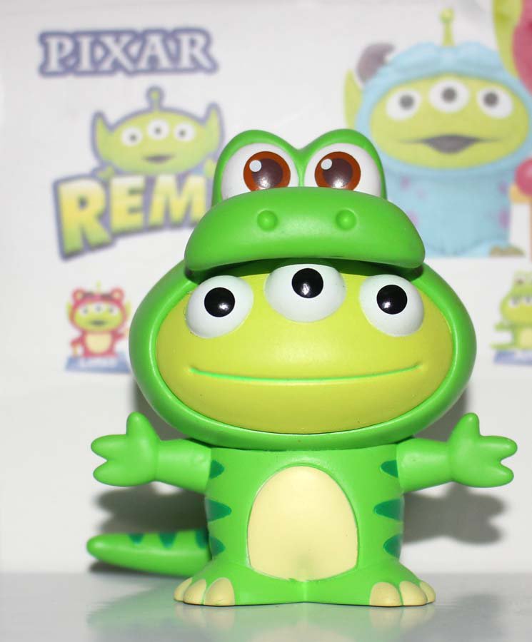 Miniso Disney Pixar Remix Little Green Man as Arlo 3" Firgure wih ...