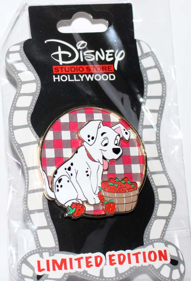 D23 2024 Disney Studio Store Hollywood DSSH Berry Cute Pin Rolly Ltd Ed 400