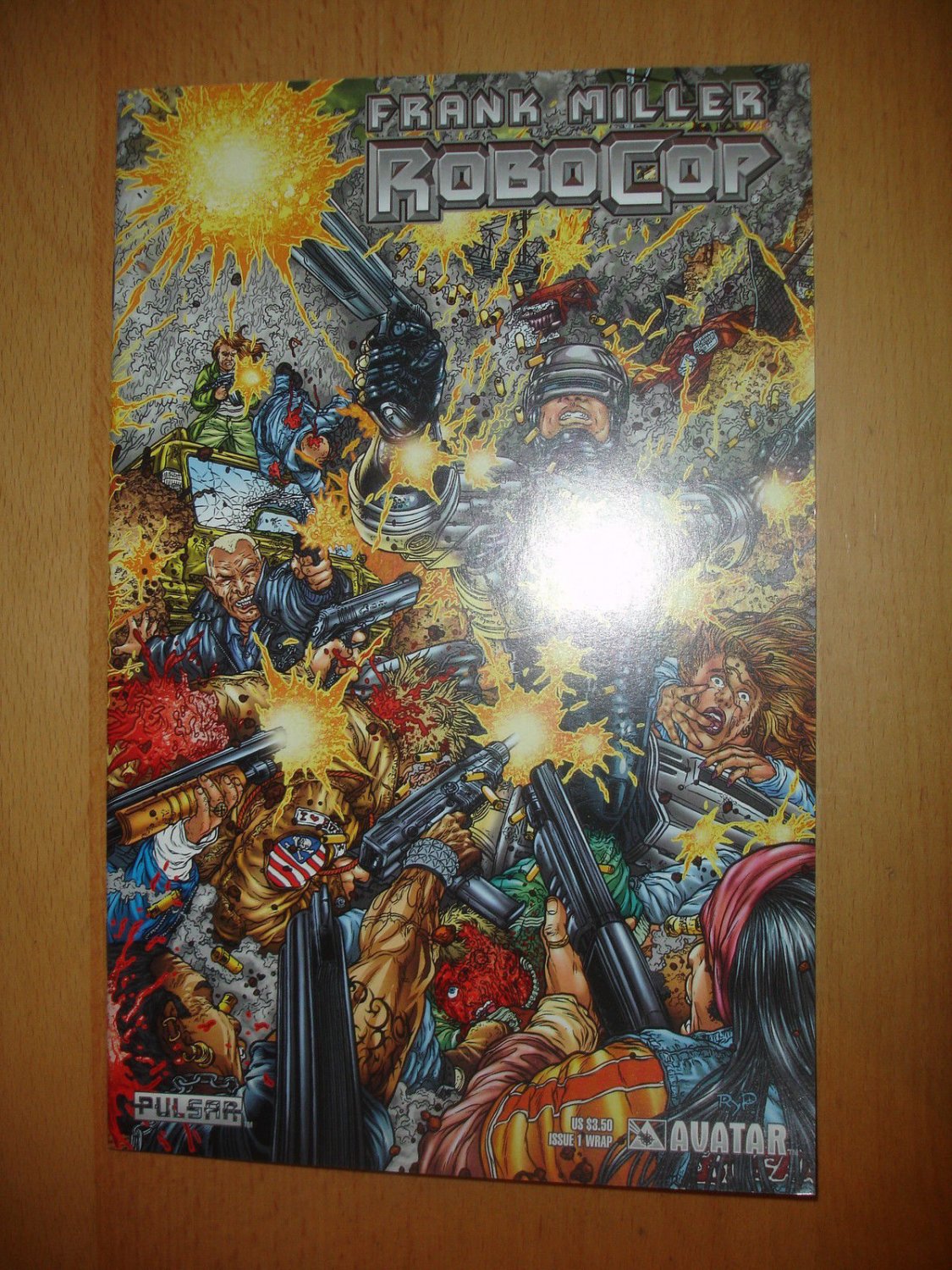 Robocop #1 Frank Miller Avatar Wrap Cover