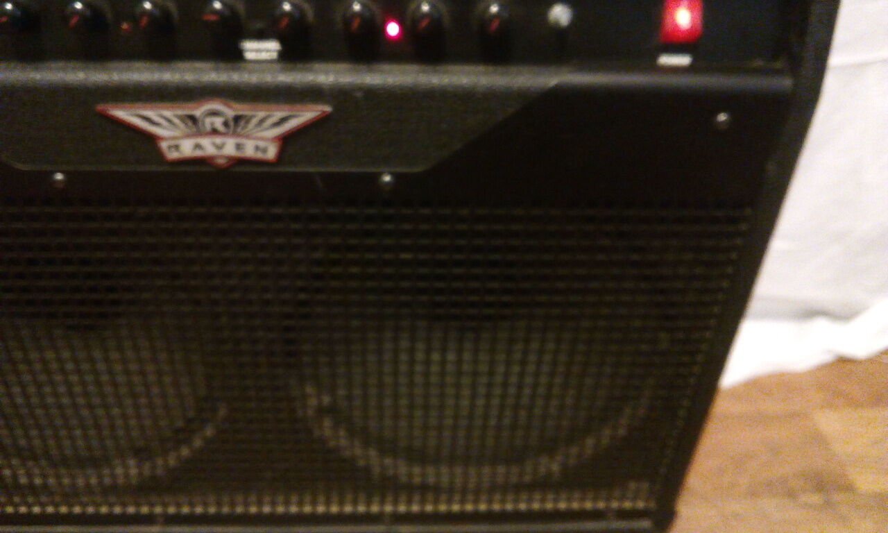 RAVEN RG100 WATT GUITAR AMPLIFIER.Pre-owned. Local pickup only.