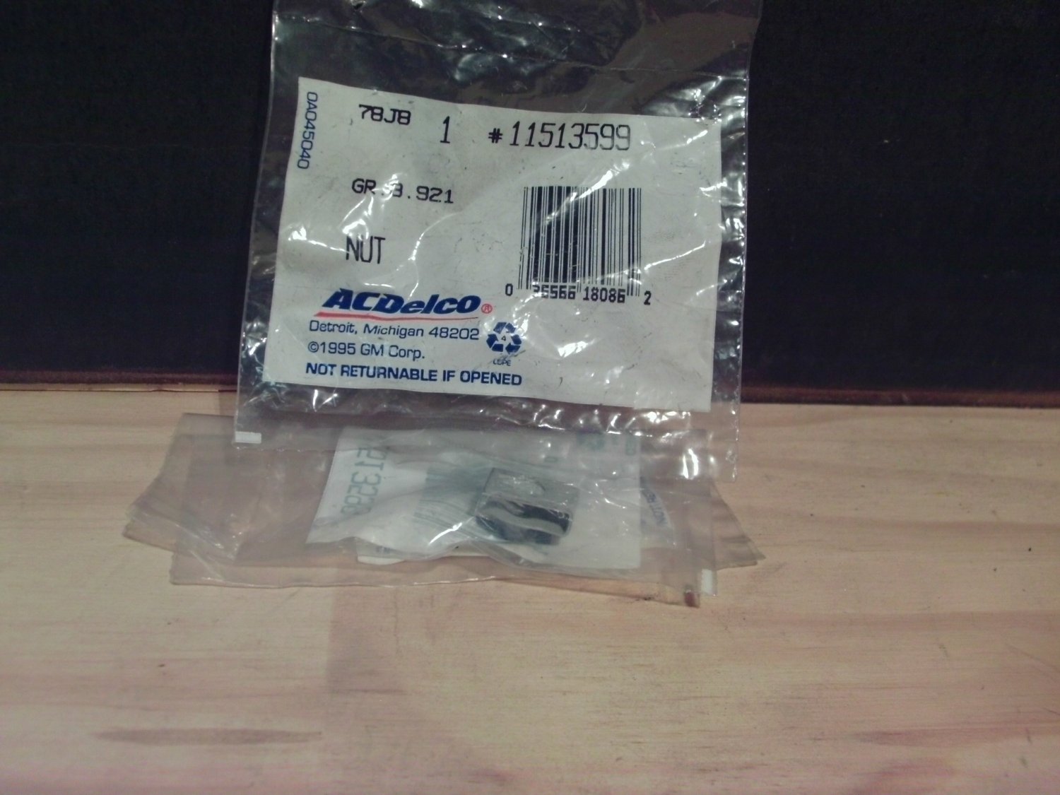 11513599 General Motors OE GM NOS Nut