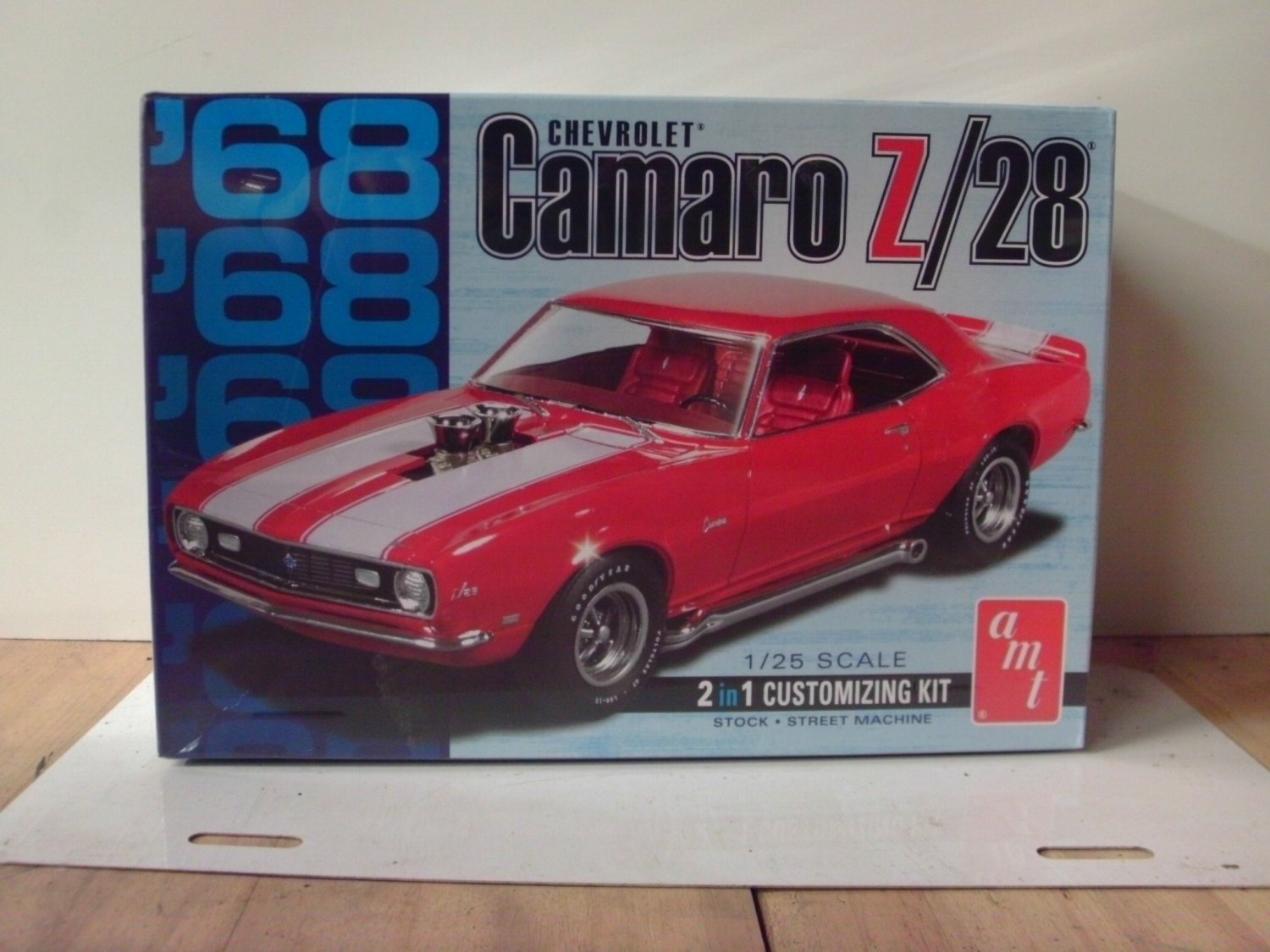 AMT 1968 Chevrolet Camaro Z28 Model Kit Sealed in Box AMT868