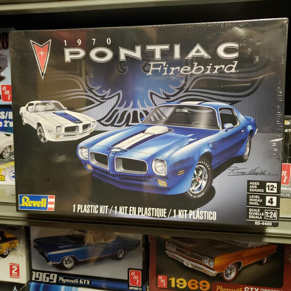 Revell 1970 Pontiac Firebird Model Kit Sealed in Box 85-4489