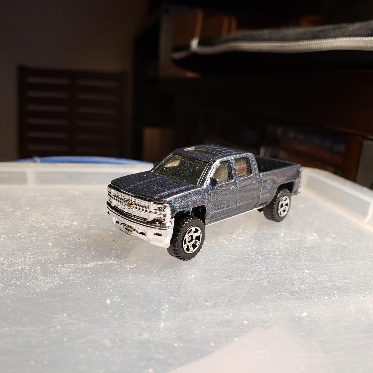 2014 Matchbox MB118 2014 Chevrolet Silverado in Electric Blue Metallic ...