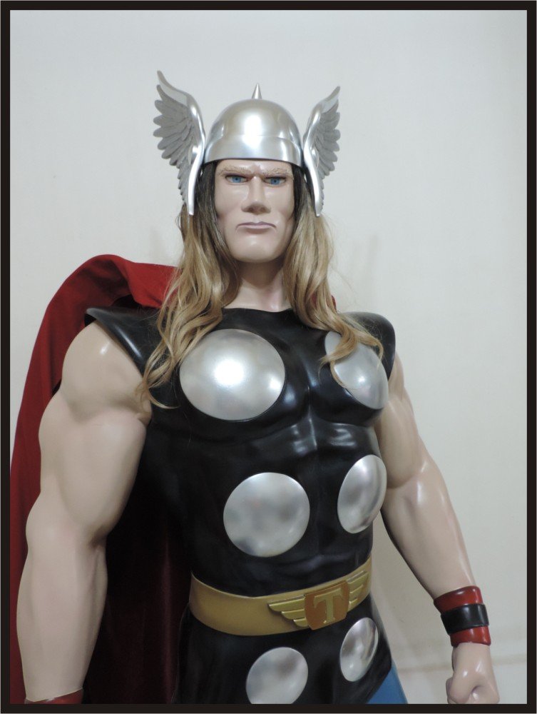 Custom Made Life Size Classic Thor Superhero Statue Prop