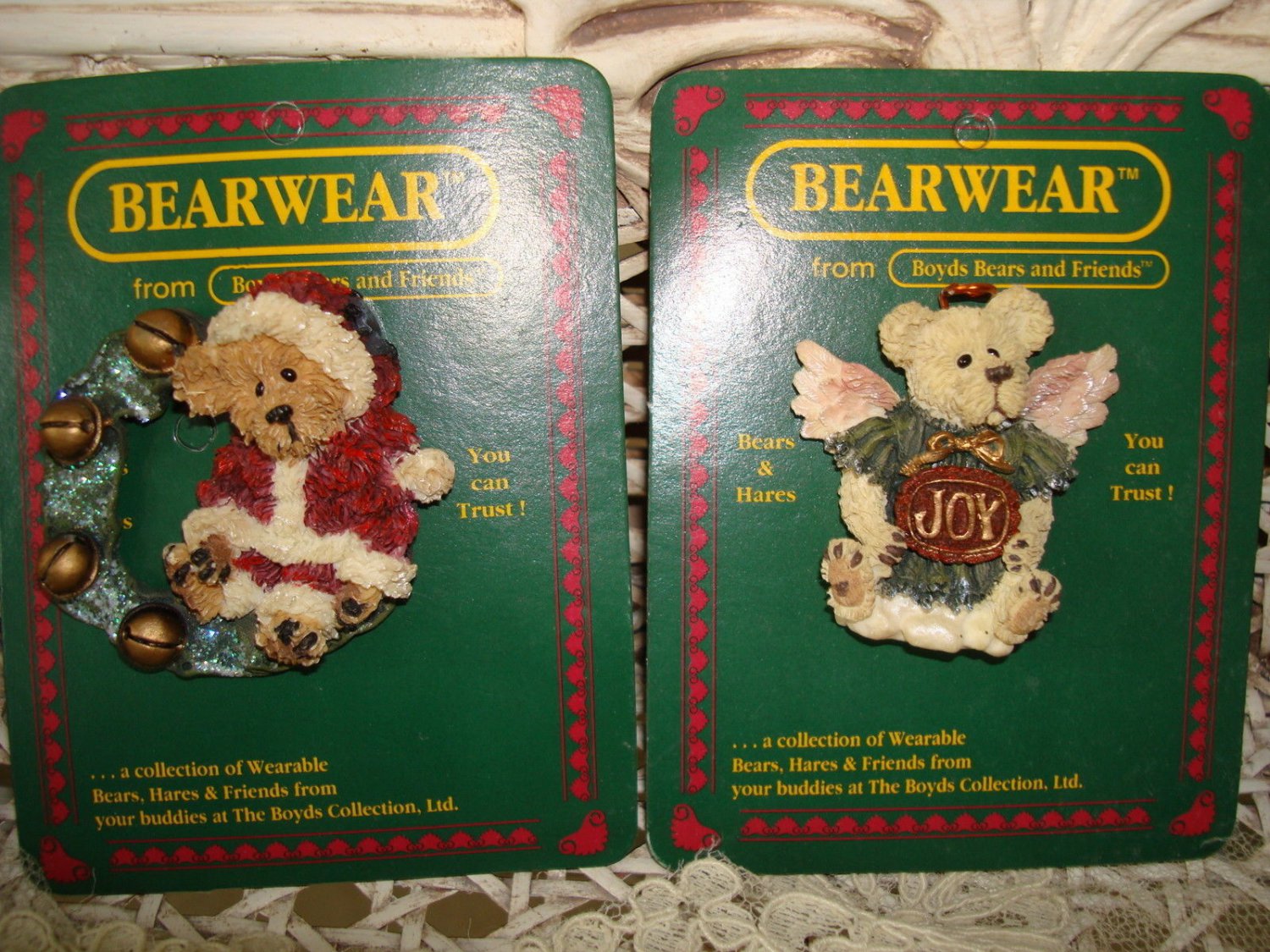 BOYDS BEARWEAR SET OF 2 RETIRED CUTE CHRISTMAS PINS **NEW STORE STOCK**
