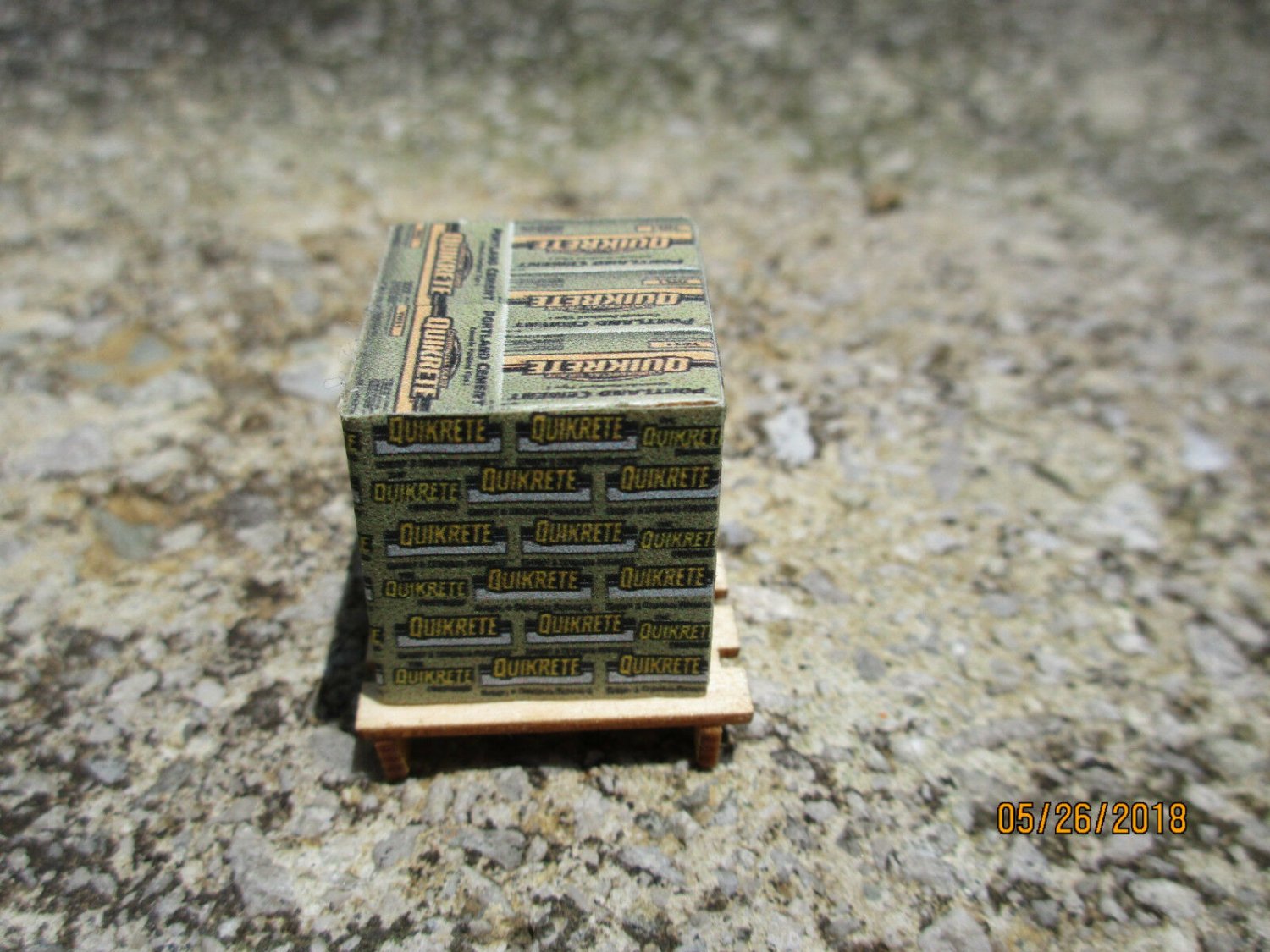 O scale pallet load of Quikrete sacks 1/48 Portland cement