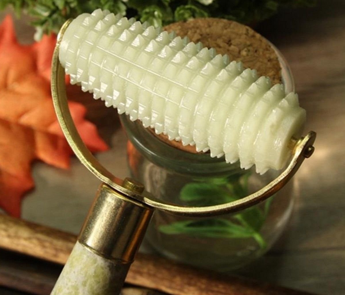 Jade Stone Facial Massager Face Massage Roller Beautiful Unique Knobby ...
