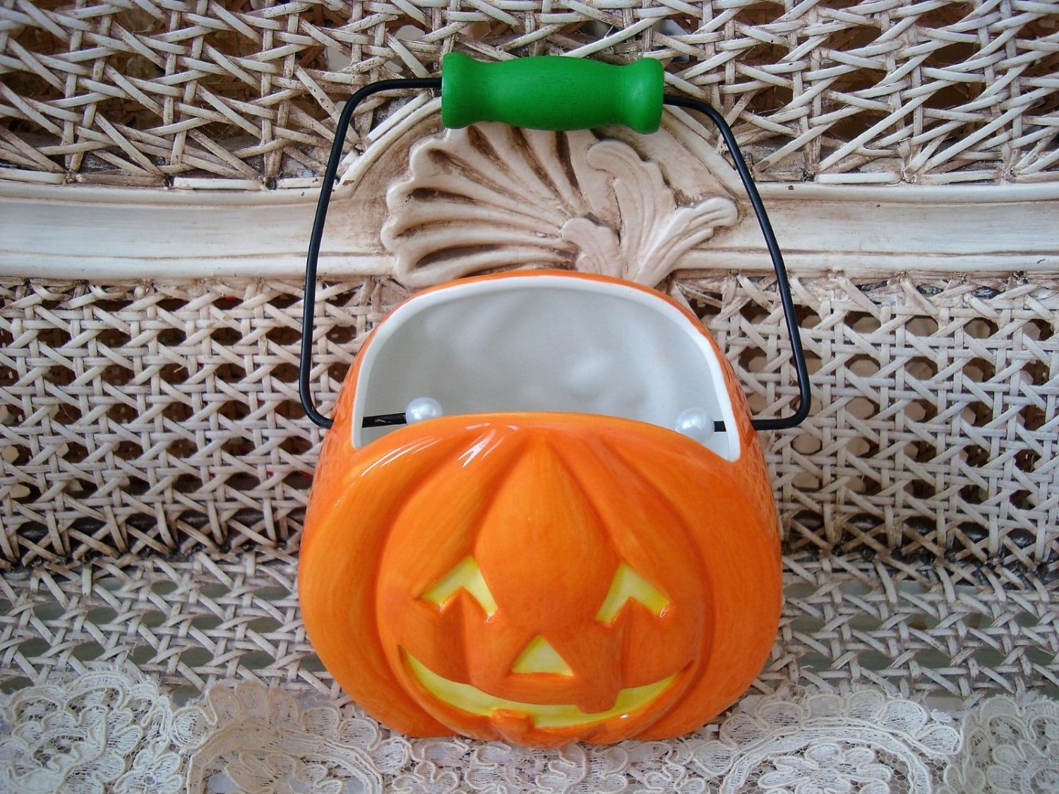HALLOWEEN CERAMIC PUMPKIN JACK O'LANTERN BASKET ***UNIQUE***