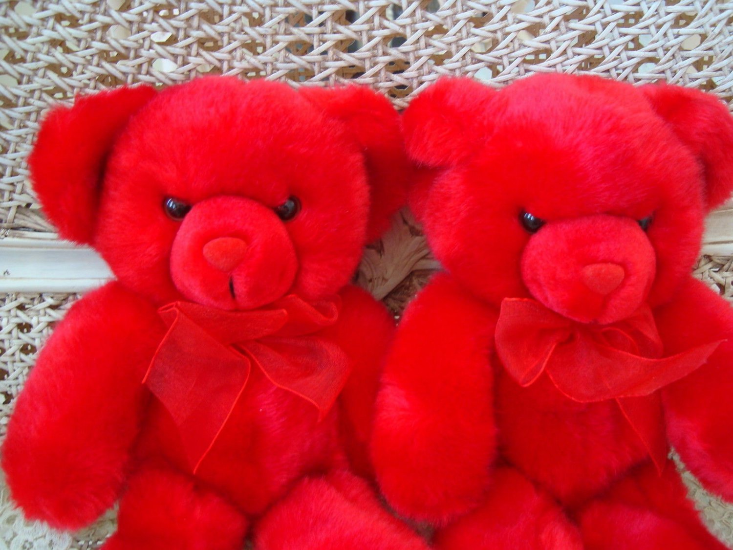 SET OF 2 ADORABLE FLUFFY 10" TALL RED CHRISTMAS BEARS ***SO CUTE***