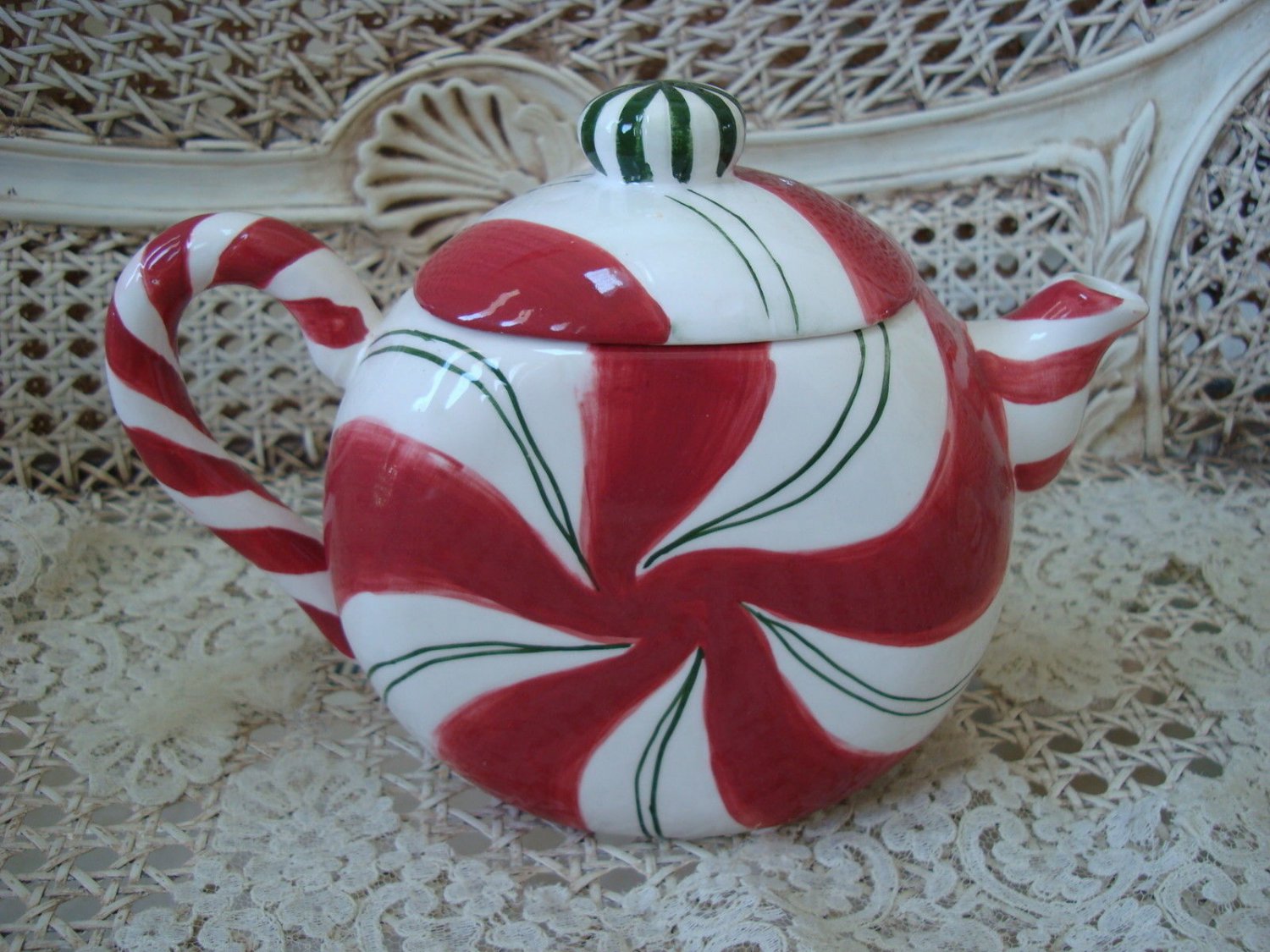 WHIMSICAL CHRISTMAS PEPPERMINT CANDY CERAMIC TEAPOT **SO CUTE**