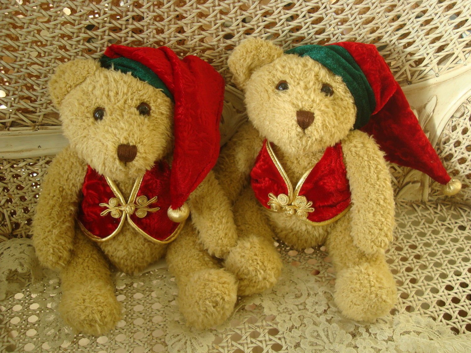 SET OF 2 AWESOME PIER 1 CHRISTMAS ELF BEARS **SO CUTE*** NEW