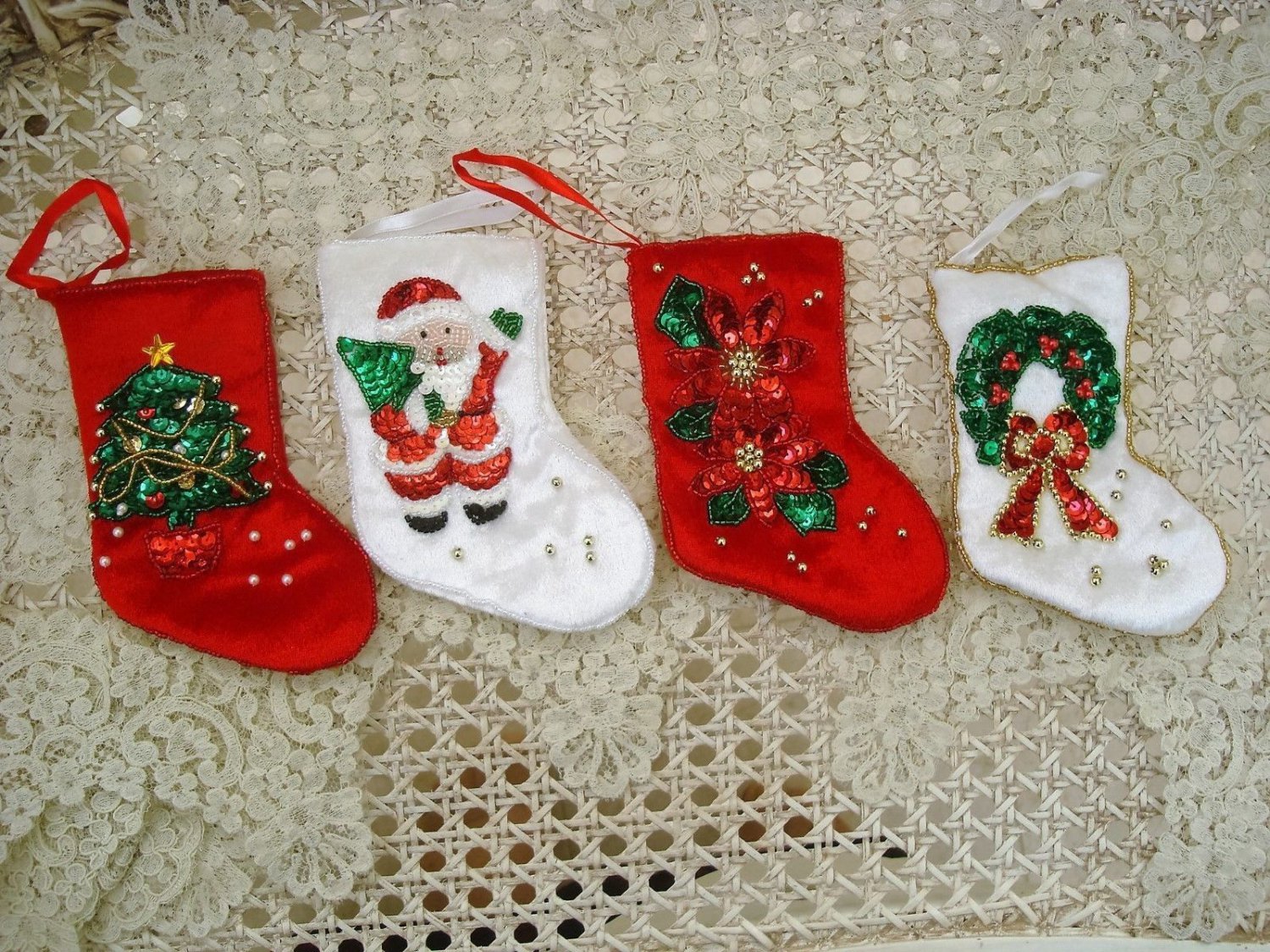 SET OF 4 BEAUTIFUL CHRISTMAS STOCKING ORNAMENTS WITH SPARKLING SEQUINS ...