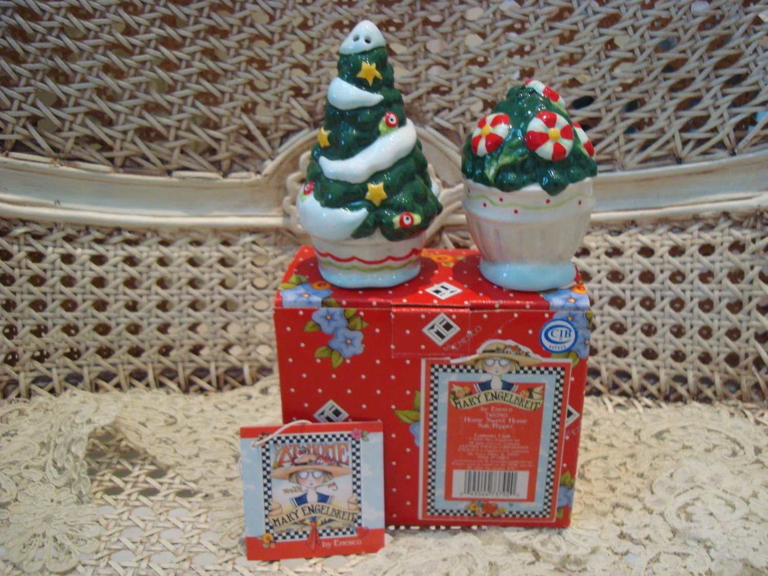 MARY ENGELBREIT HOME SWEET HOME SALT & PEPPER SET **NEW STORE STOCK***