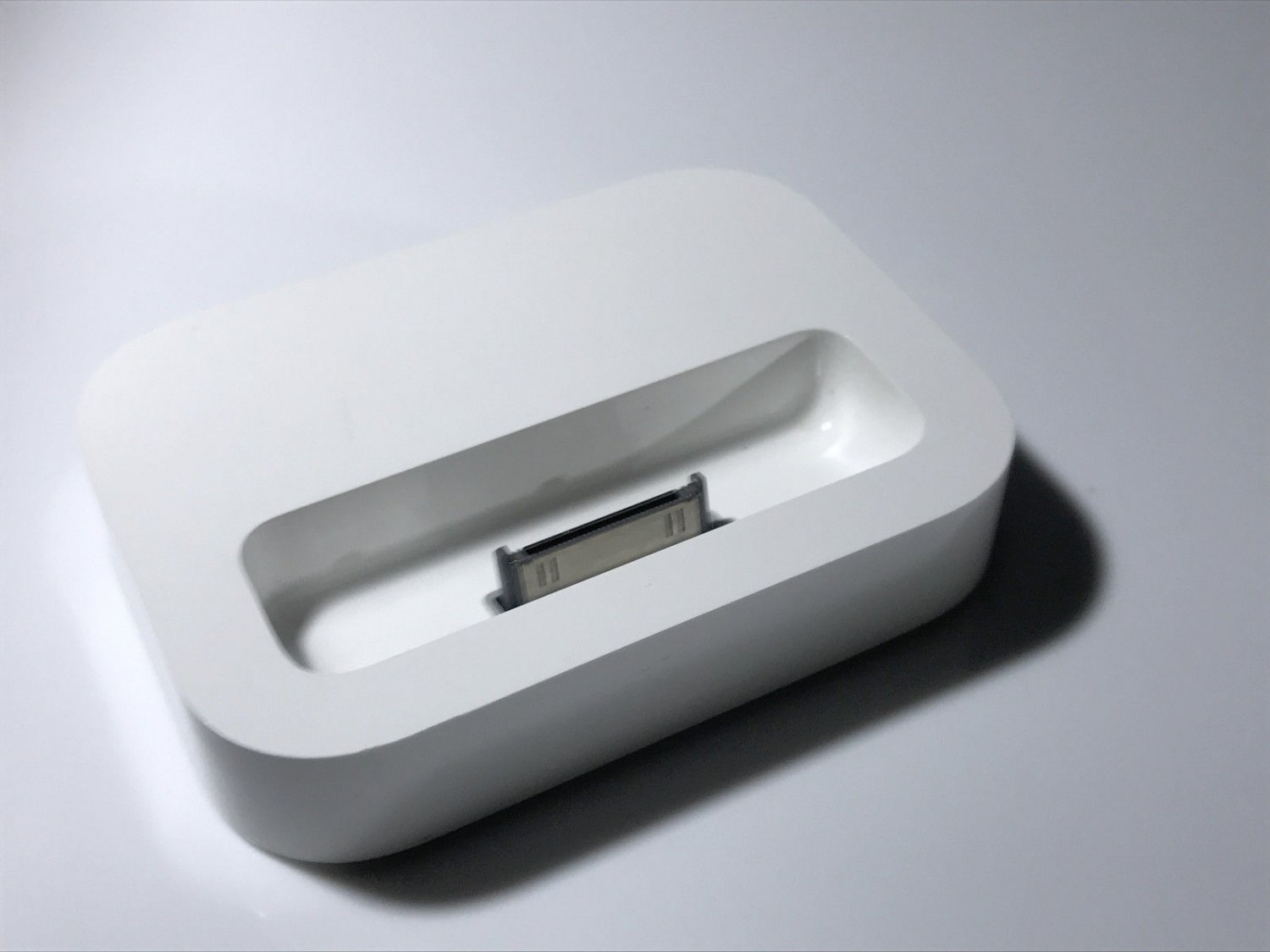 OEM Apple iPod docking station cradle 30 Pin w/line out AND cable