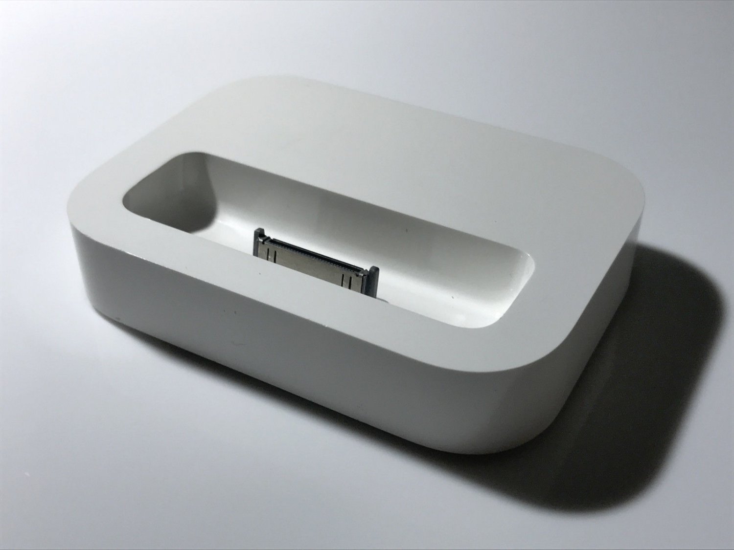 OEM Apple iPod docking station cradle 30 Pin w/line out AND cable