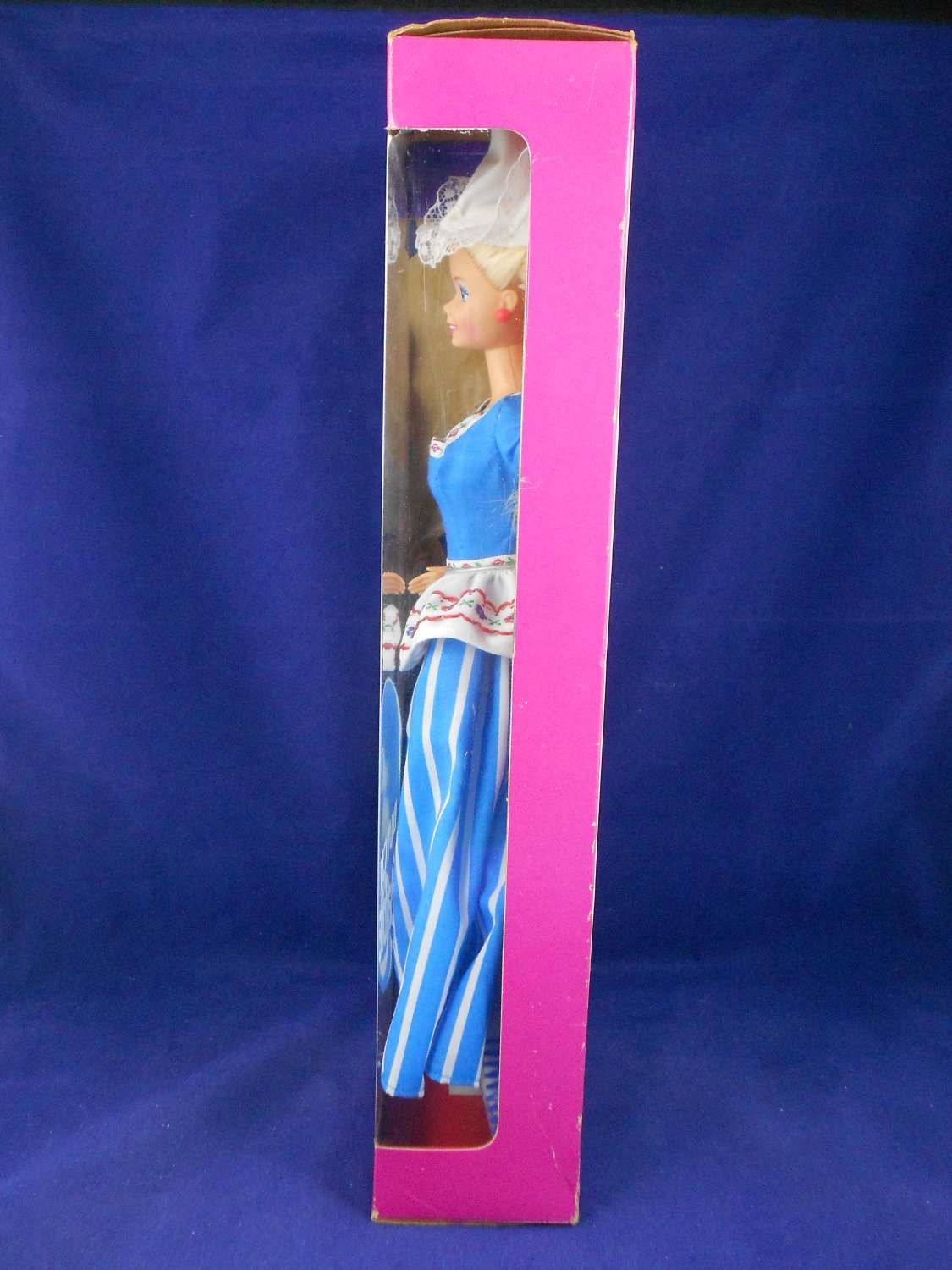 Barbie DOTW 1993 Dutch Barbie “Dolls of the World” – MIMP – Mattel