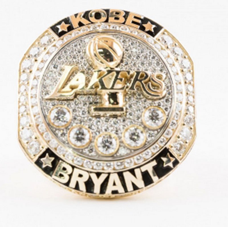Kobe Bryant Retirement Replica Championship Ring