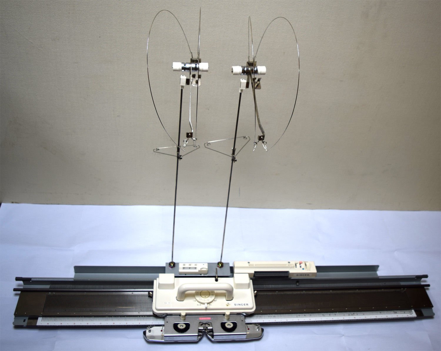 SINGER / SILVER REED SA7P Fine Gauge Punch card Knitting Machine