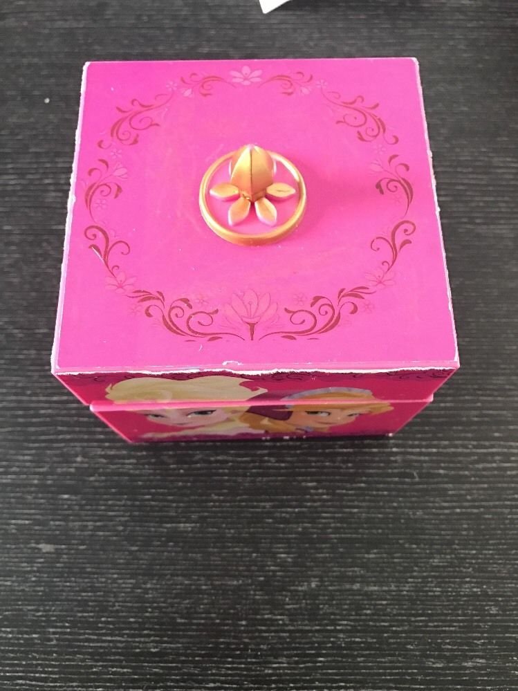 Disney Frozen Anna & Elsa Pink Keepsake Musical Box