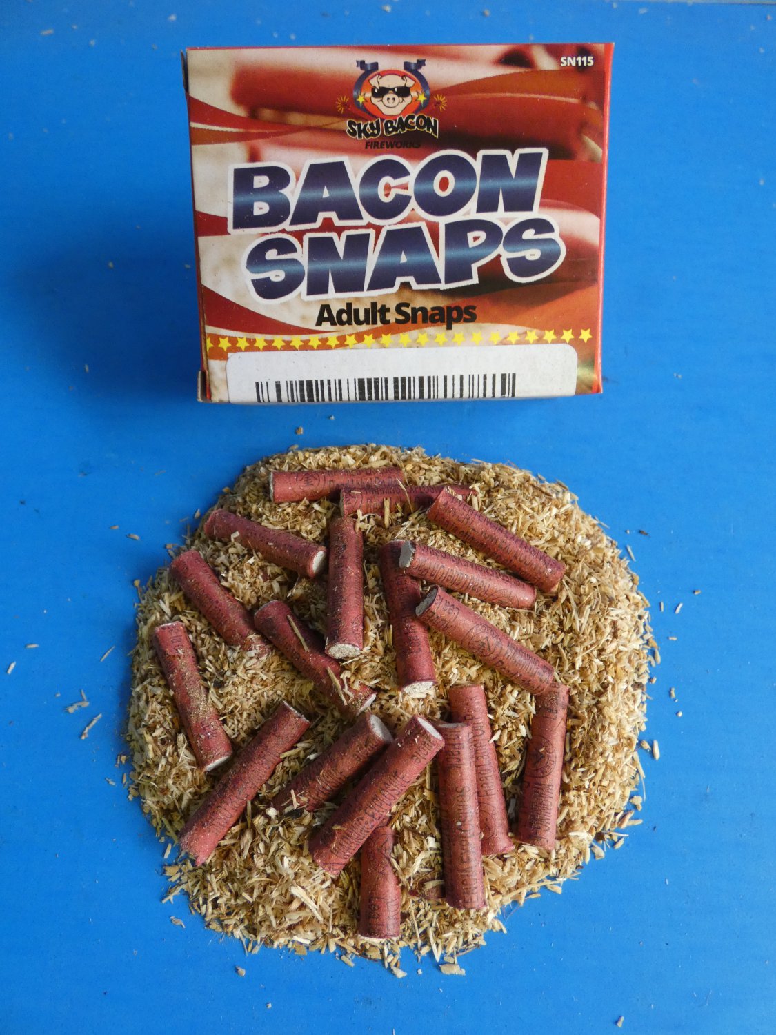 600 Adult Party Poppers 3 Kind Variety Pack Mandarin Camo Cracker Bacon ...