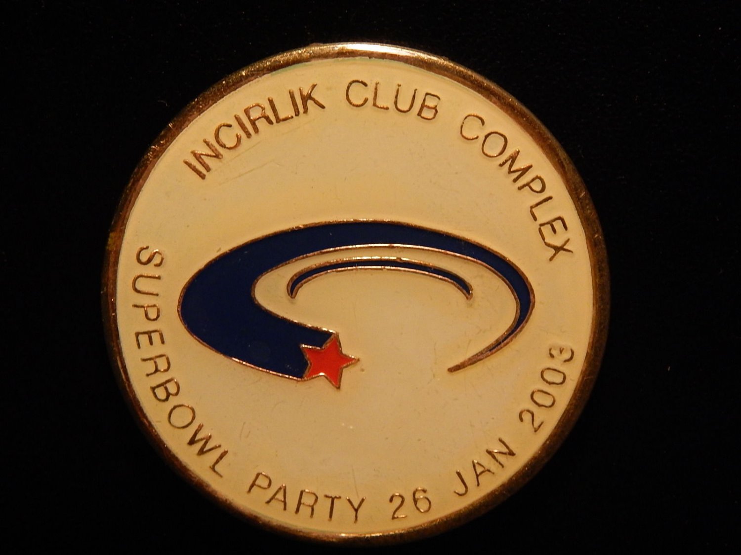 OAKLAND RAIDERS TAMPA BAY BUCCANERS CHALLENGE COIN! OO119DHS1