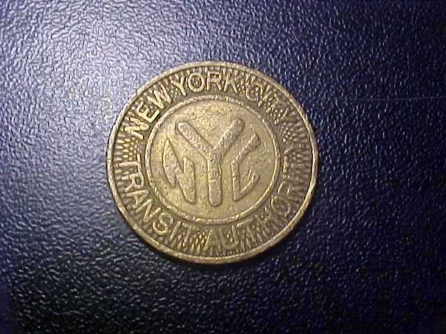 LARGE NEW YORK CITY TRANSIT AUTHORITY ONE FARE TOKEN! FREE SHIPPING! DD53XX