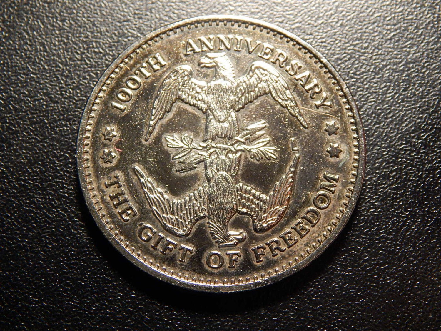 STATUE OF LIBERTY CENTENNIAL 1886 - 1986 100TH ANNIVERSARY TOKEN! KK279X