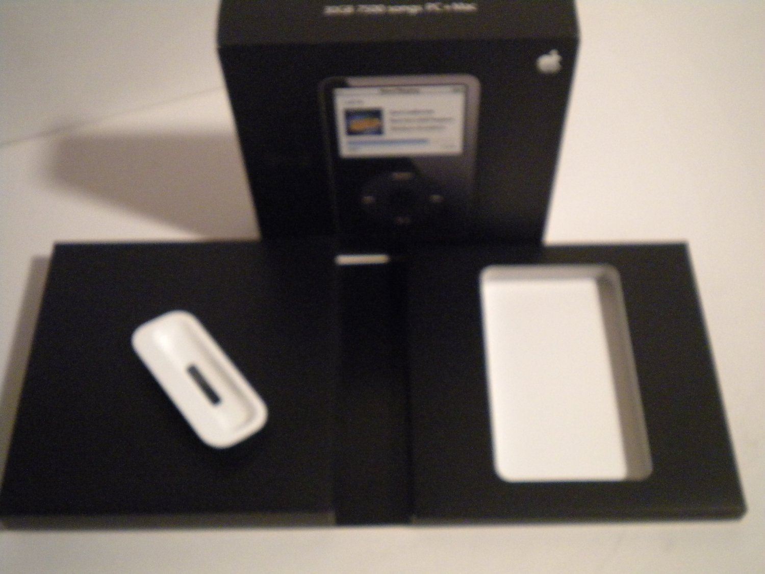 iPod 30gb BOX ONLY Apple