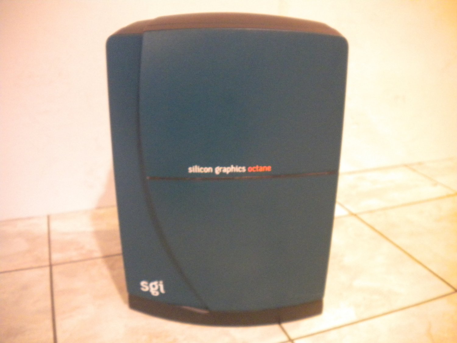 Silicon Graphics OCTANE SGI 300 MHZ R12000 ESI IMPACT IRIX 6.5.5 1GB ...