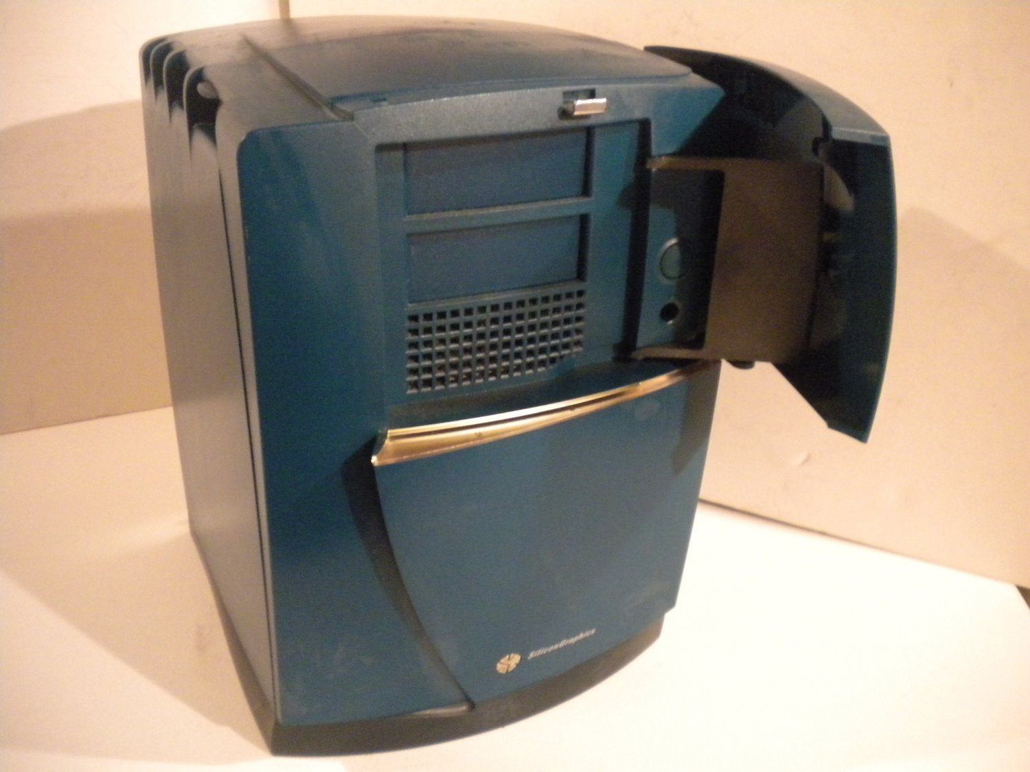 Silicon Graphics OCTANE SGI 270 MHZ R12000 ESI IMPACT IRIX 6.5 1GB ...